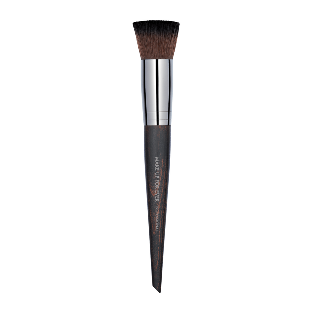 Make Up For Ever Buffer Blush Brush 154 — Frends Beauty